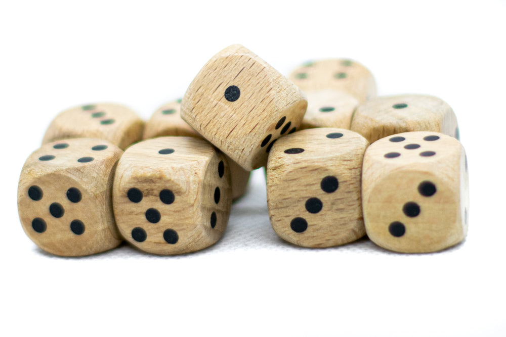 Wooden 16mm d6 Dice w/ Black Dots Rounded Corners (sold per die) - Woo ...