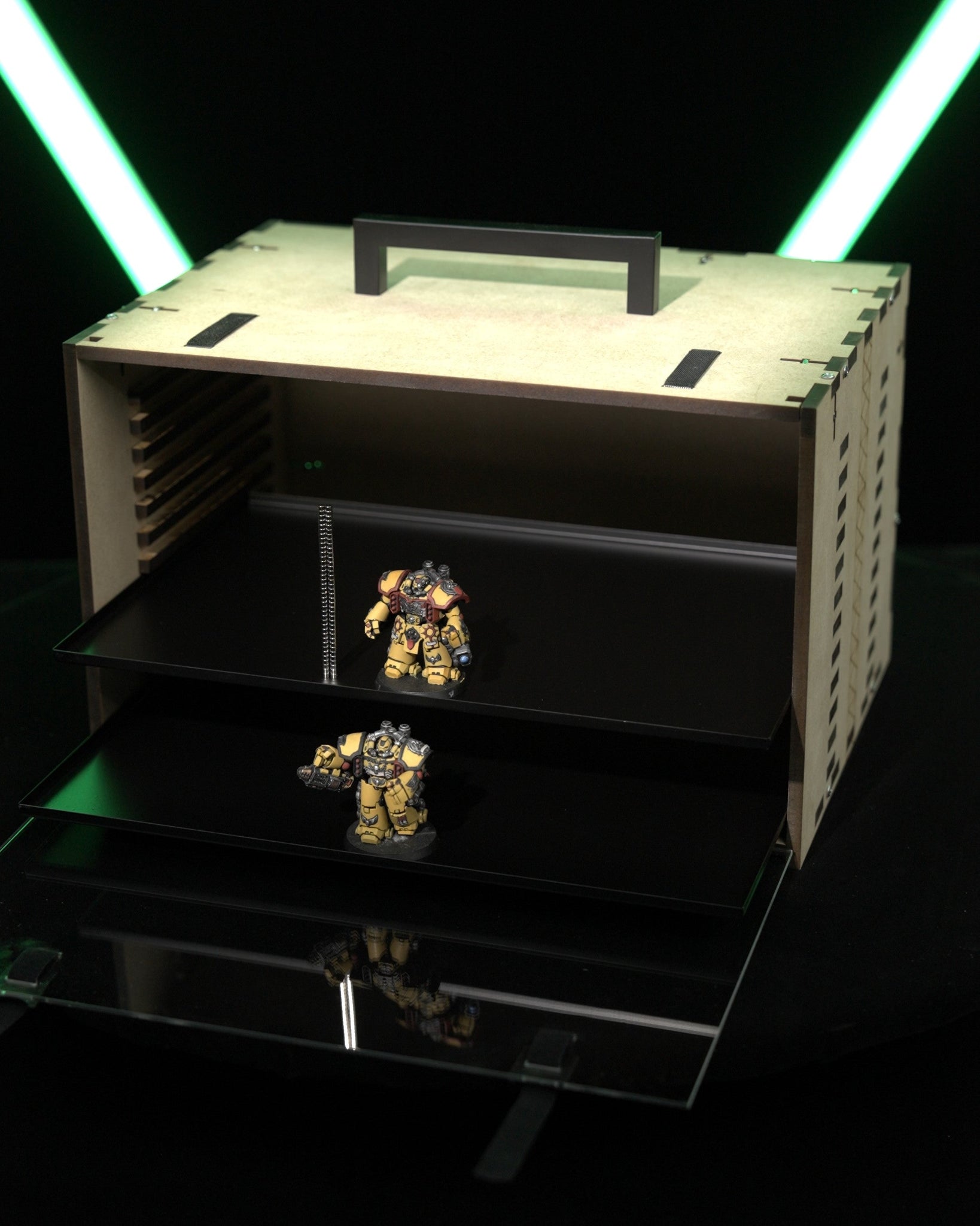 MagCase MINI 2.0 MDF Magnetic Carrying Case / Display Case For Miniatu ...