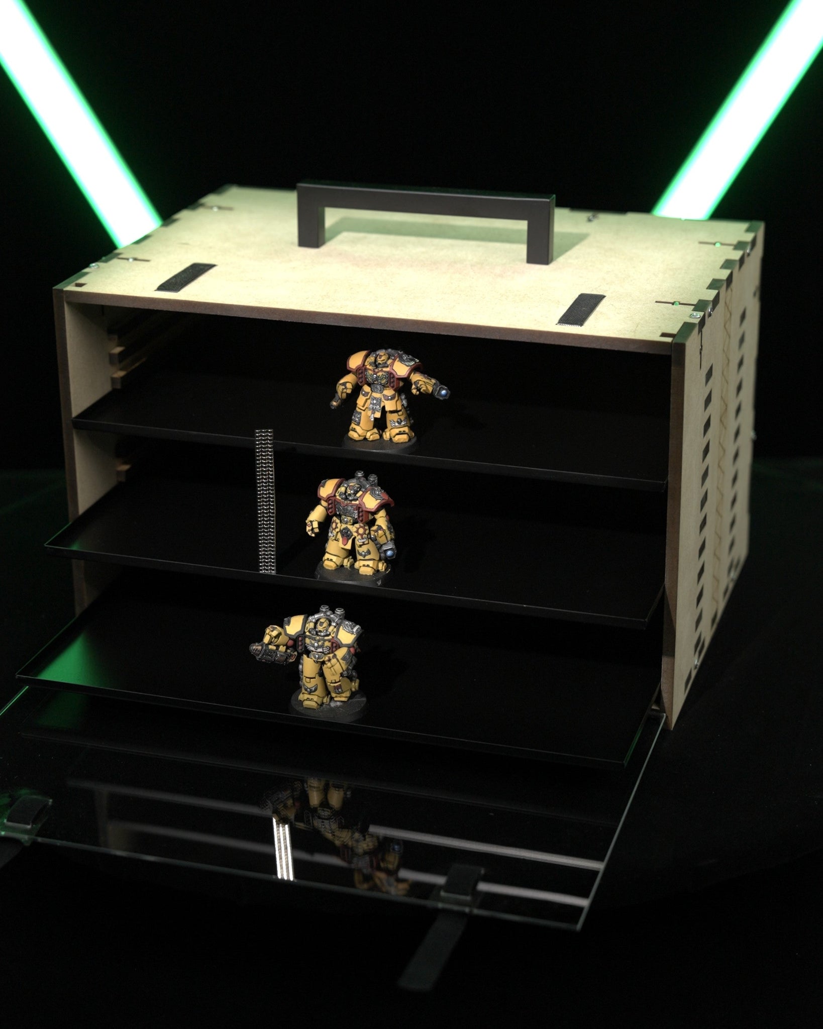 MagCase MINI 2.0 MDF Magnetic Carrying Case / Display Case For Miniatu ...