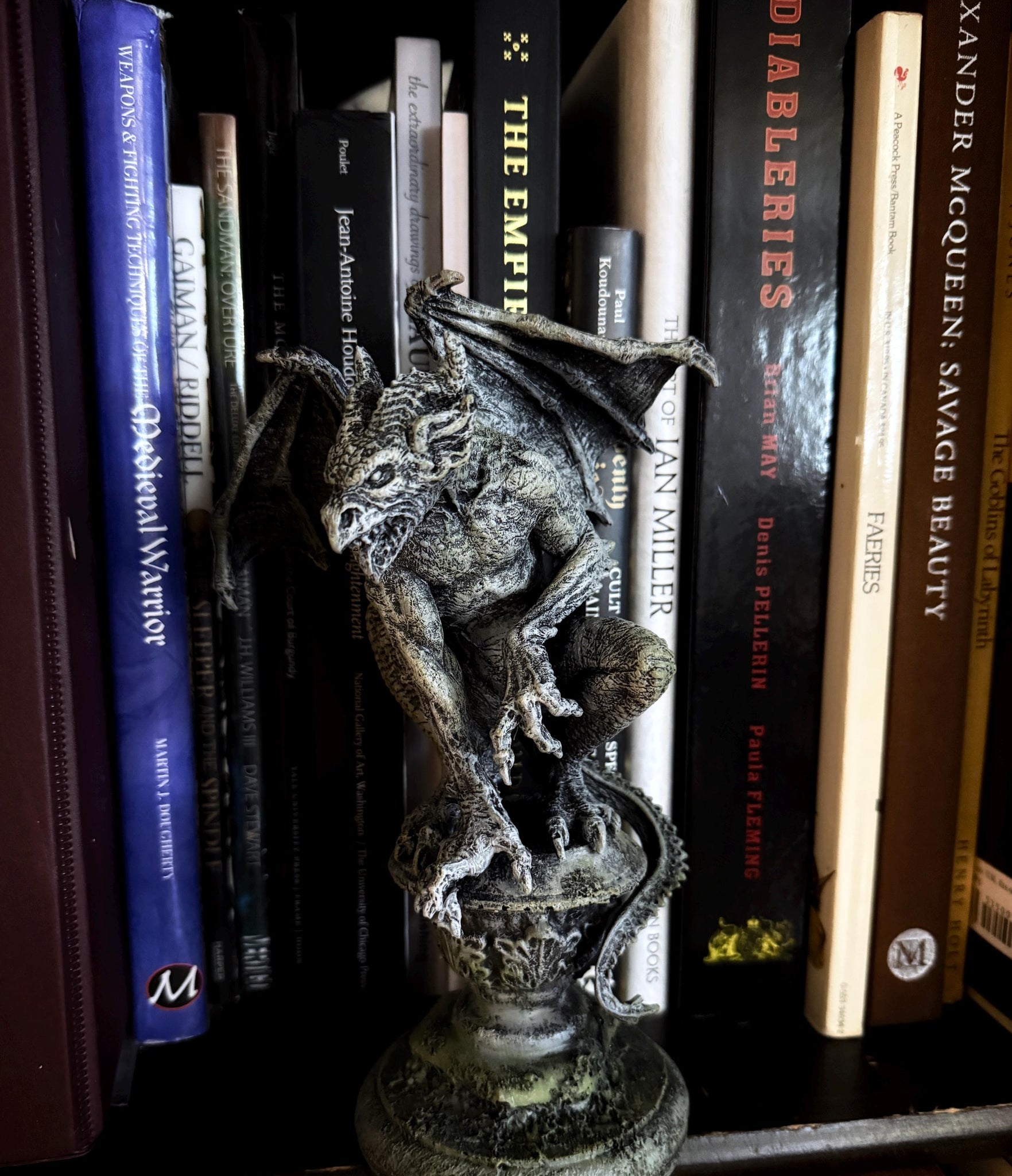 Gargoyle Statue, Hand Painted Resin | Legendary Medieval Monster Figur ...